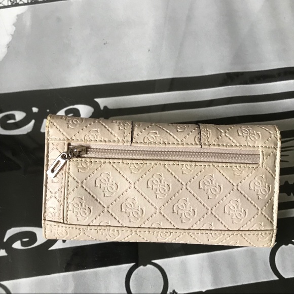 Guess | Bags | Guess Wallet | Poshmark